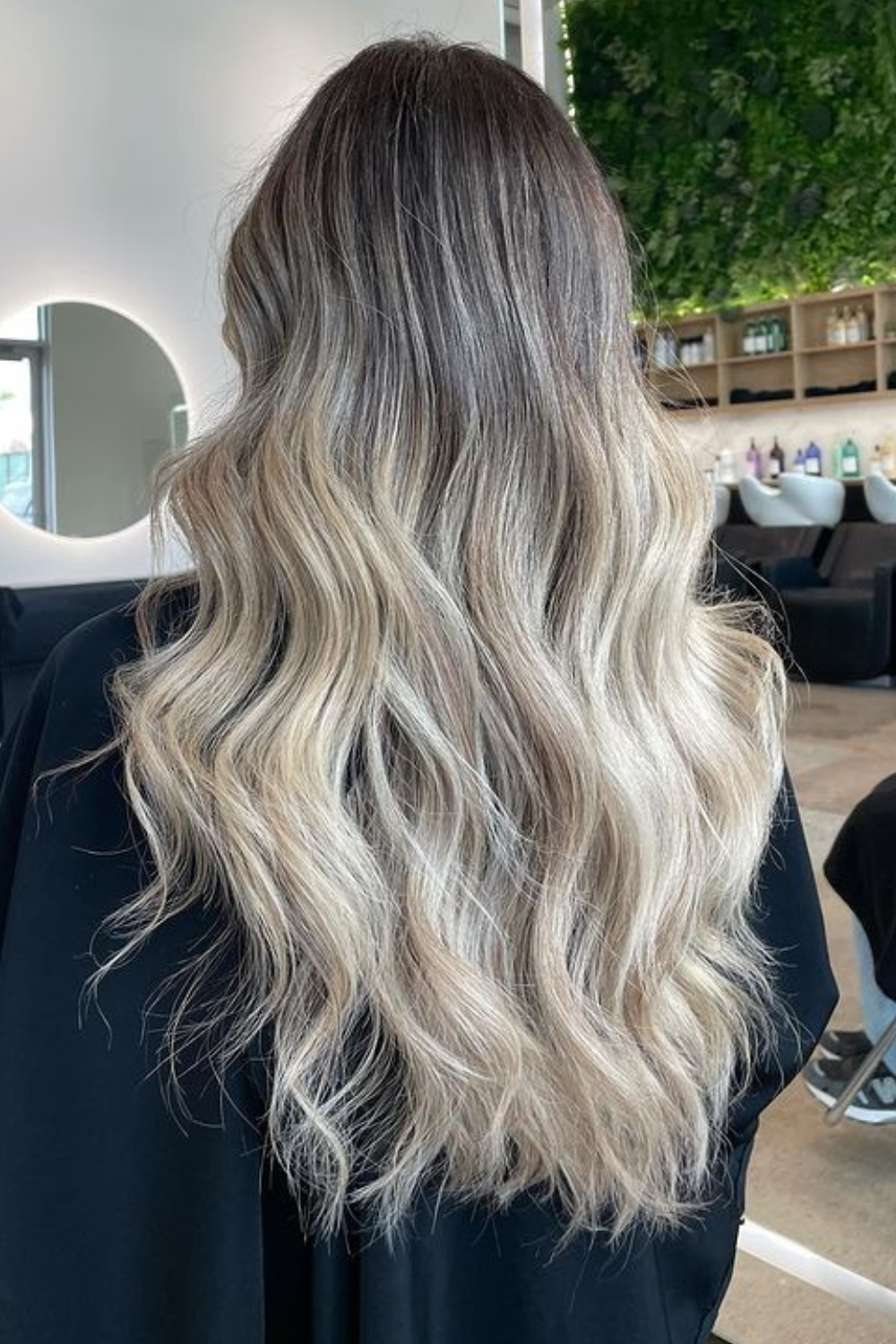 Blond cendré : tout savoir sur cette coloration (+ 10 idées)