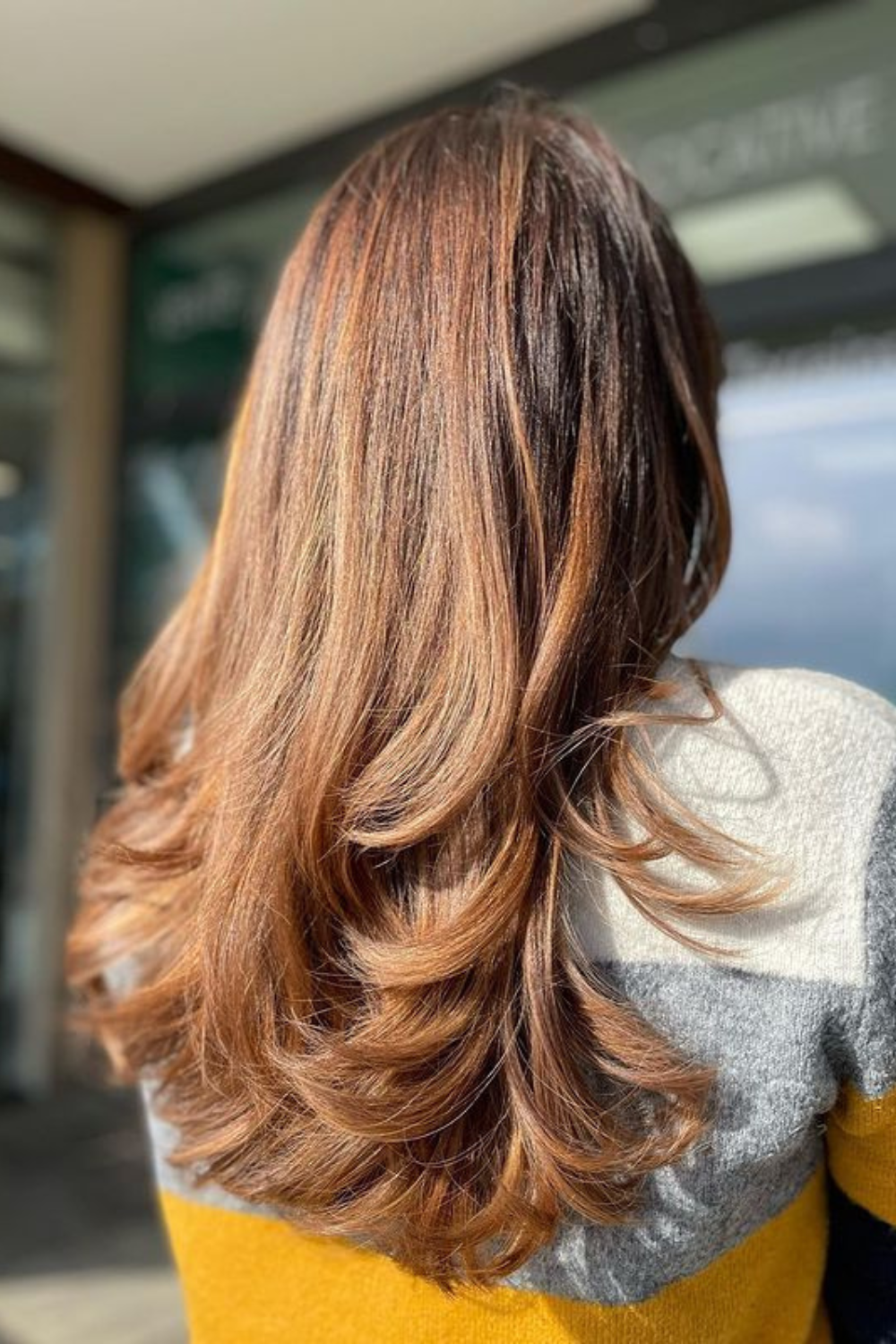 Brushing souple : guide complet pour bien le réaliser (+ 9 idées)