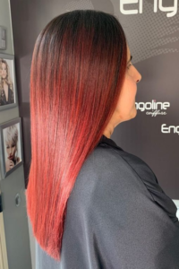 Cheveux rouges : tout savoir avant de se lancer (+ 12 idées)